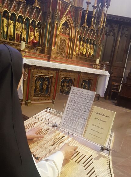 Office divin - liturgie des heures à la Basilique de Marienthal